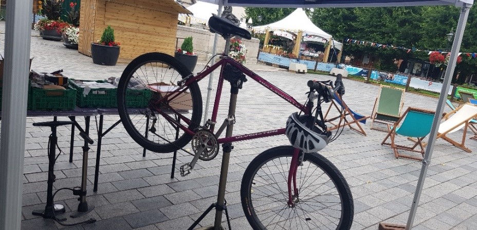 Salisbury City Council’s Bike Repair Event - Helping children and young ...
